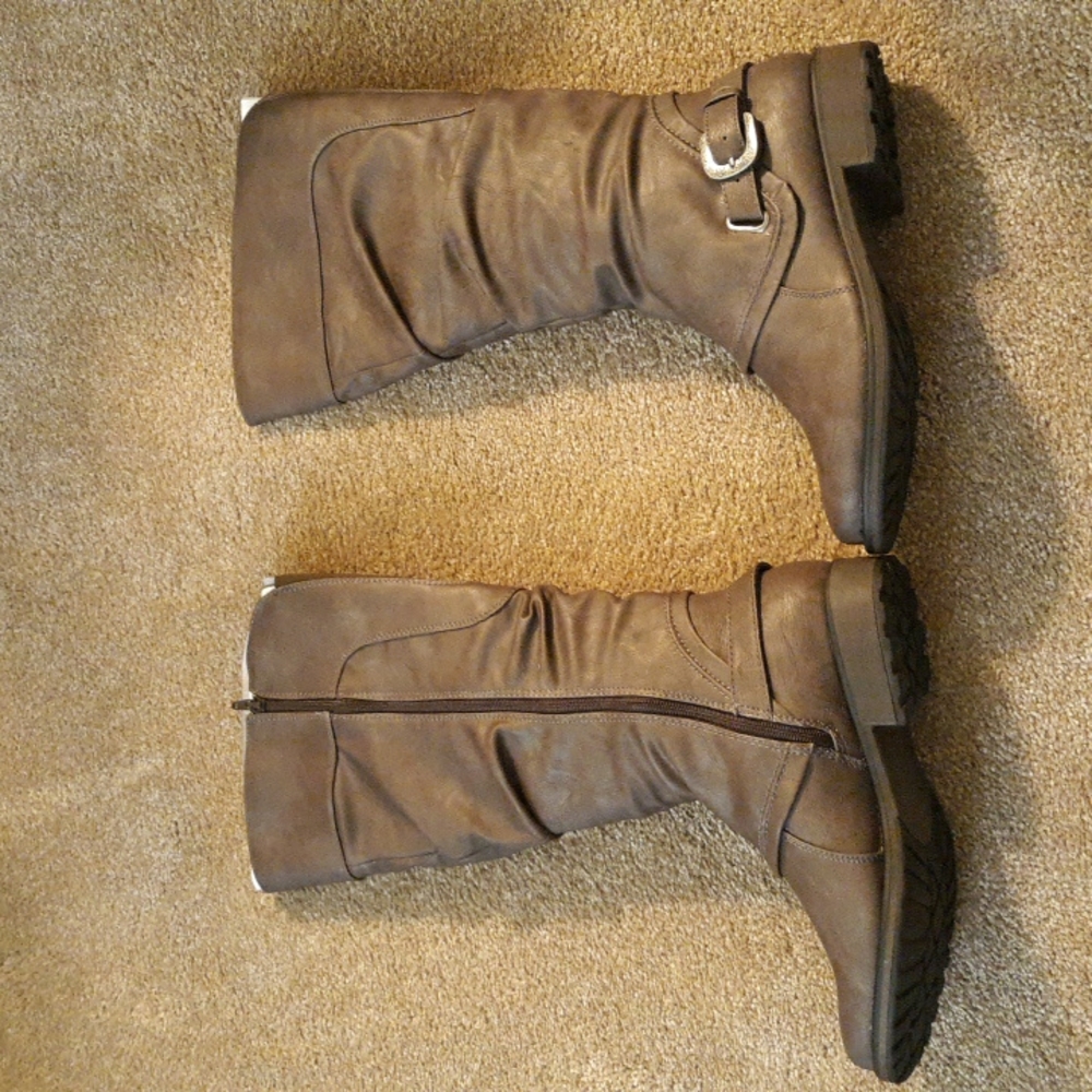 Baretraps Grey Sheridan High Rise Boots - Gem